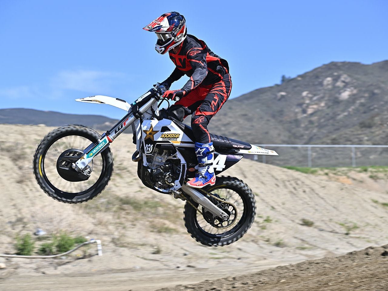 2025 Husqvarna FC 250 Factory Edition Test | Dirt Rider