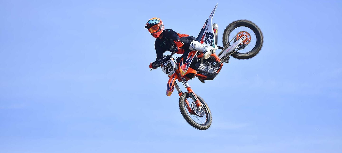 2019 KTM 450 SX-F Factory Edition First Ride Review | Dirt Rider