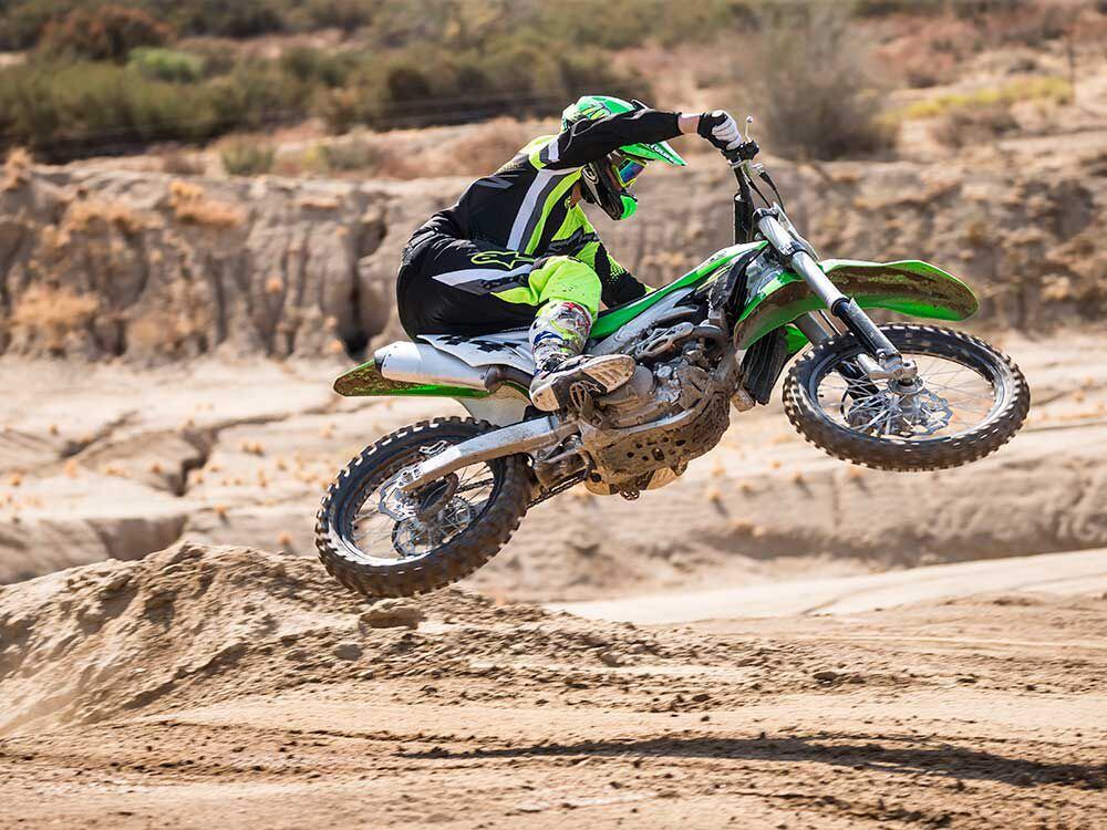 Riding And Maintaining The 2018 Kawasaki KX450F | Dirt Rider