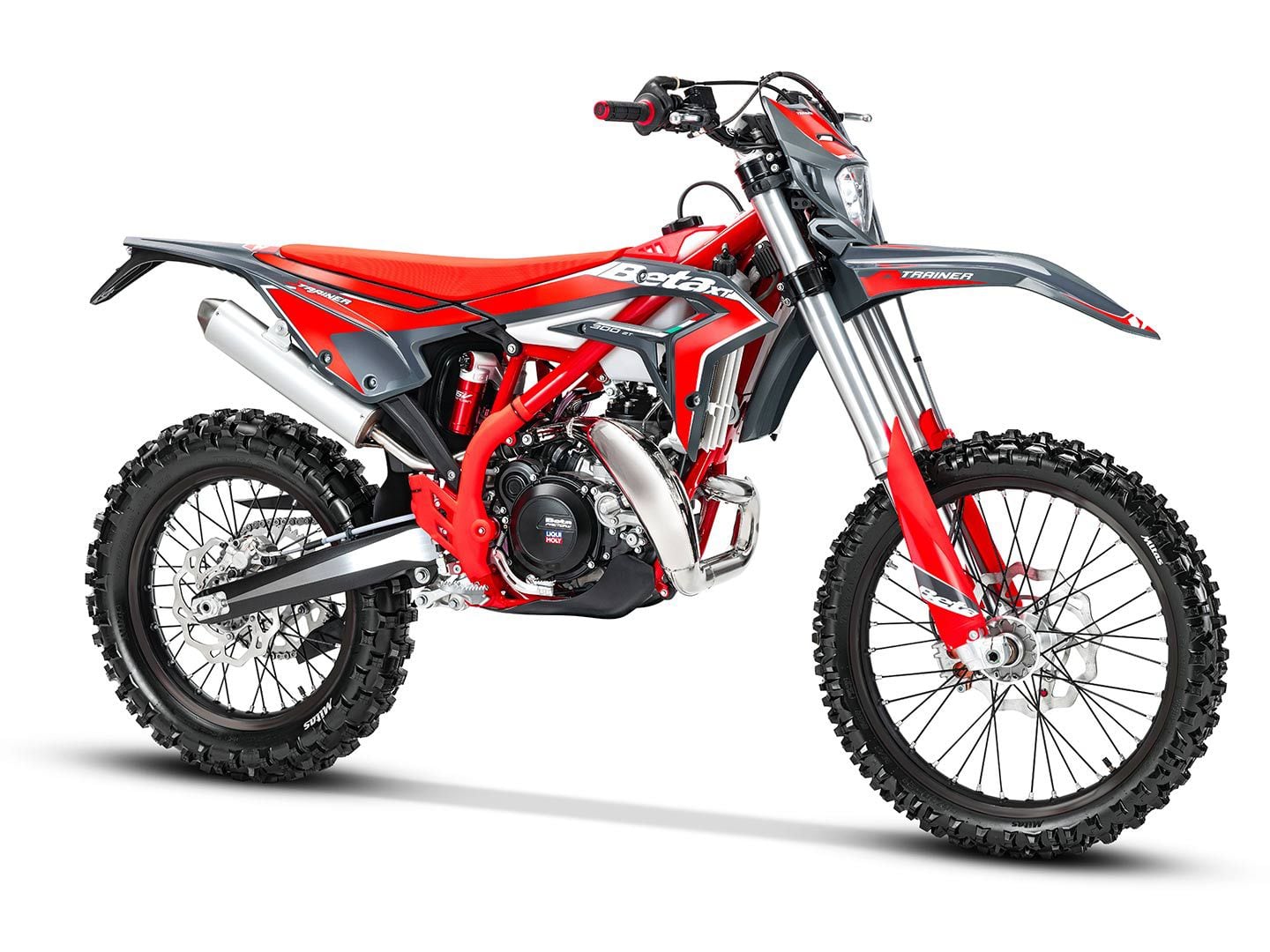 2026 Beta 300 Xtrainer First Look | Dirt Rider