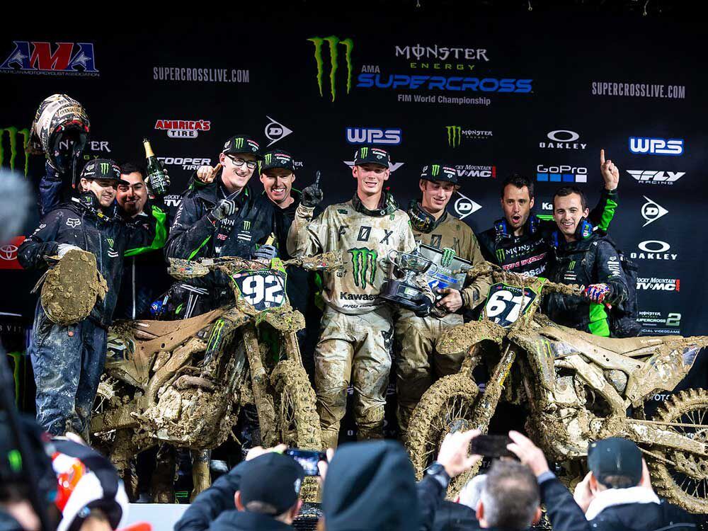2019 San Diego Supercross 250 Class Photo Finish | Dirt Rider
