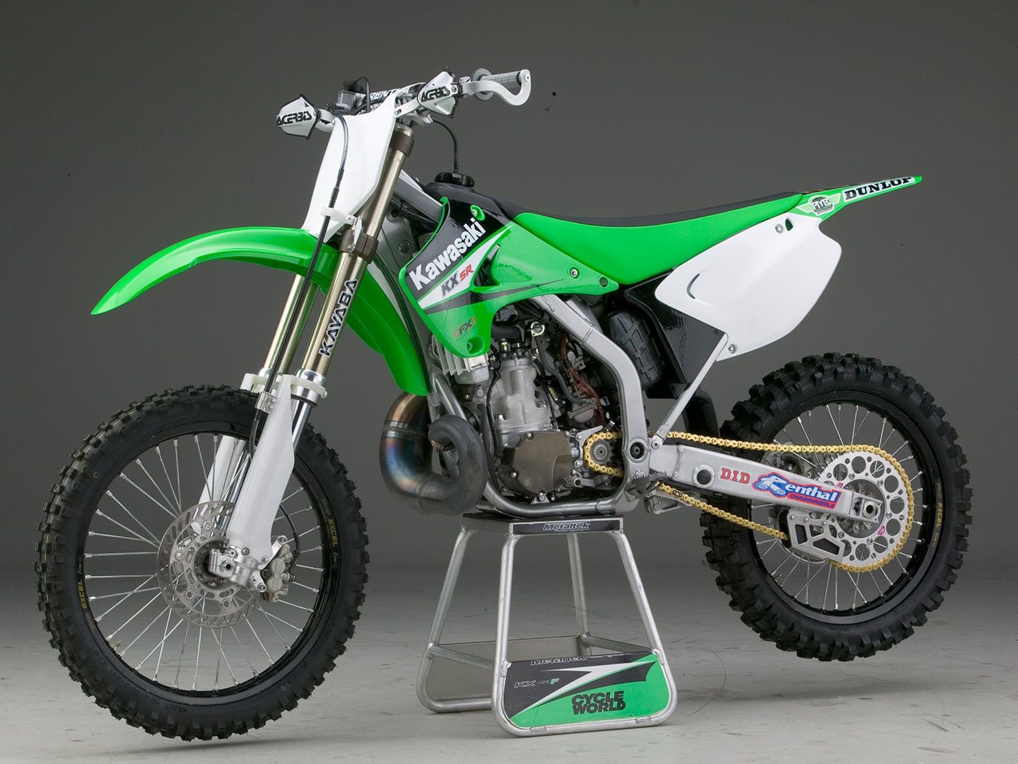 5 Reasons Kawasaki’s New Two-Stroke Dirt Bike Should Be a KX300 | Dirt ...