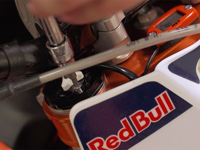 How To Setup, Bleed & Adjust 48mm WP AER Forks | Dirt Rider