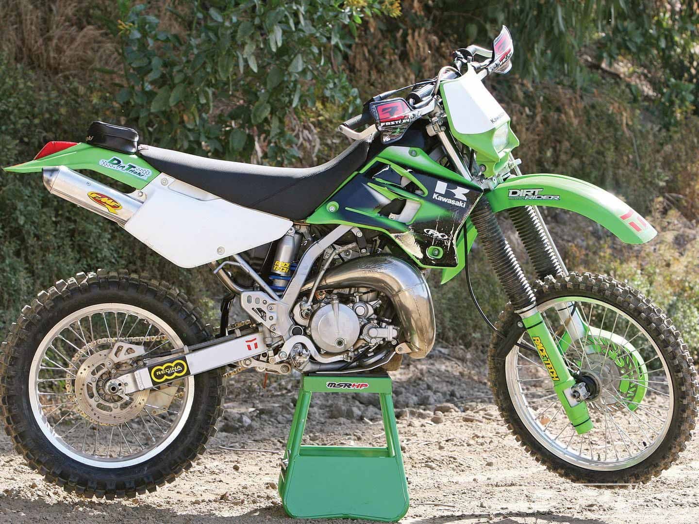 5 Reasons Kawasaki’s New Two-Stroke Dirt Bike Should Be a KDX200 | Dirt ...