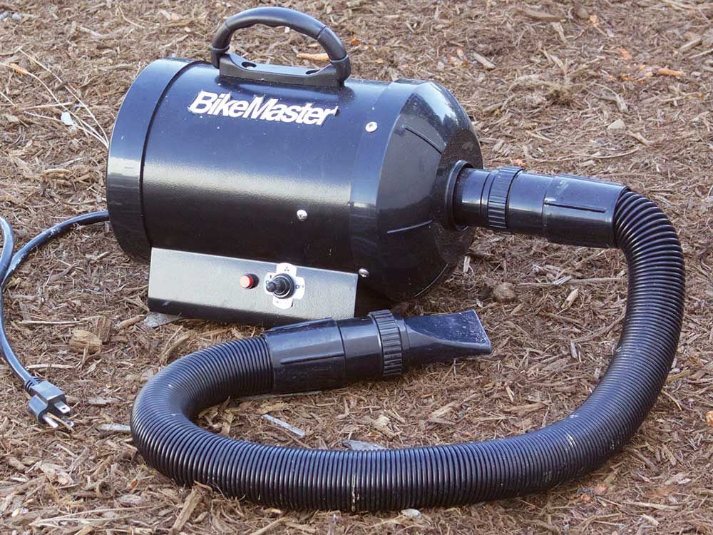 BikeMaster Detailer Blow Dryer Review | Dirt Rider