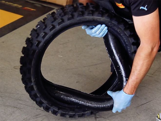 How To Install A Mousse With Hand Tools | Dirt Rider