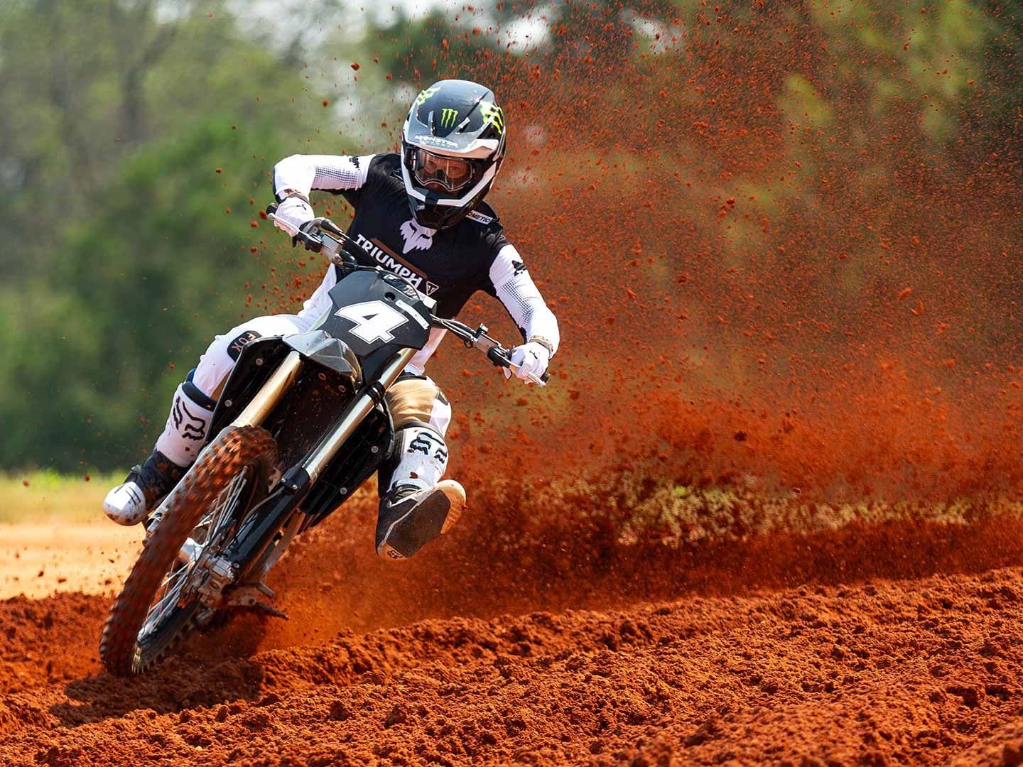 Ricky Carmichael Rides Triumph’s 250cc Four-Stroke Motocross Bike ...