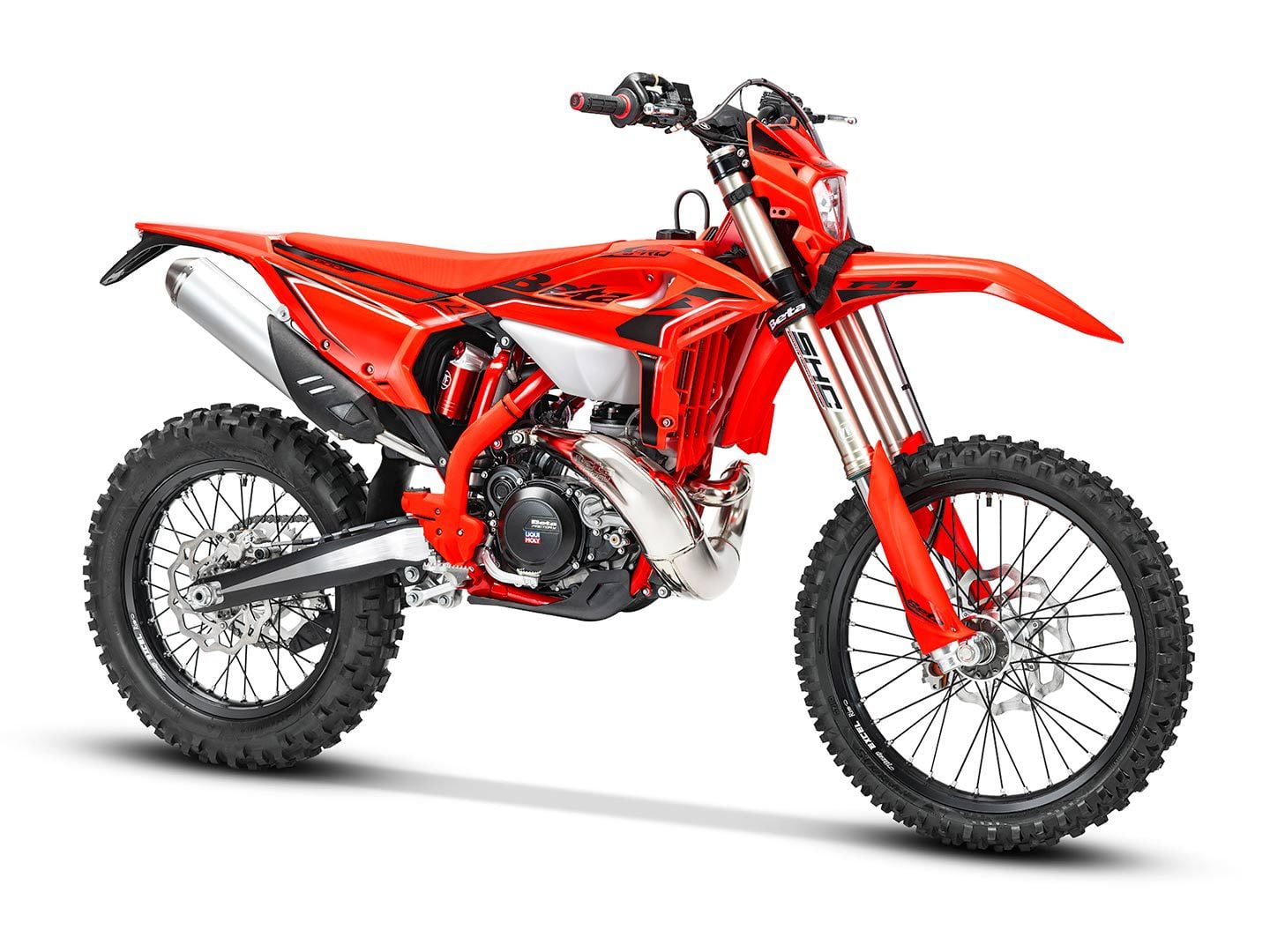 2026 Beta RR X-Pro Enduro Bikes First Look | Dirt Rider